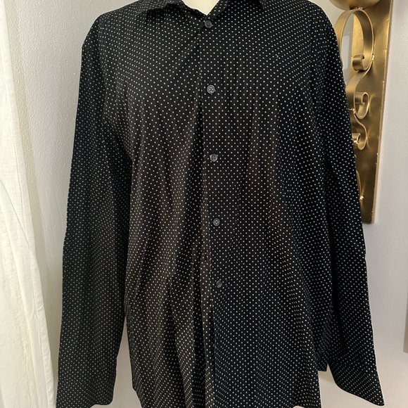 Perry Ellis | Shirts | Perry Ellis Slim Fit Black And White Button Down ...